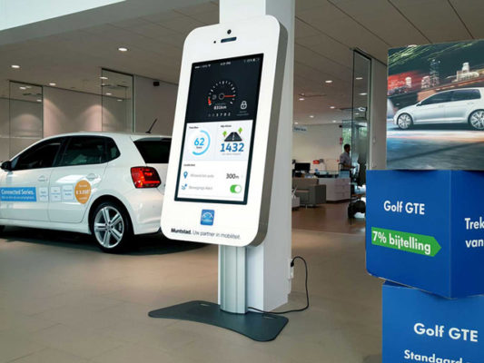 Giant iPad Rentals | Giant iTab | Giant Smartphone